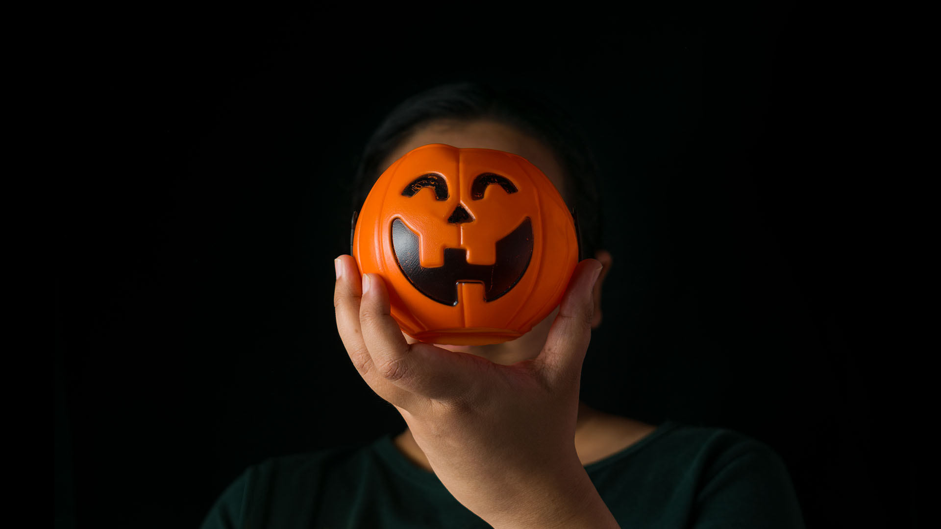 Halloween Portrait Photography (Simple Portrait Photography Ideas for ...