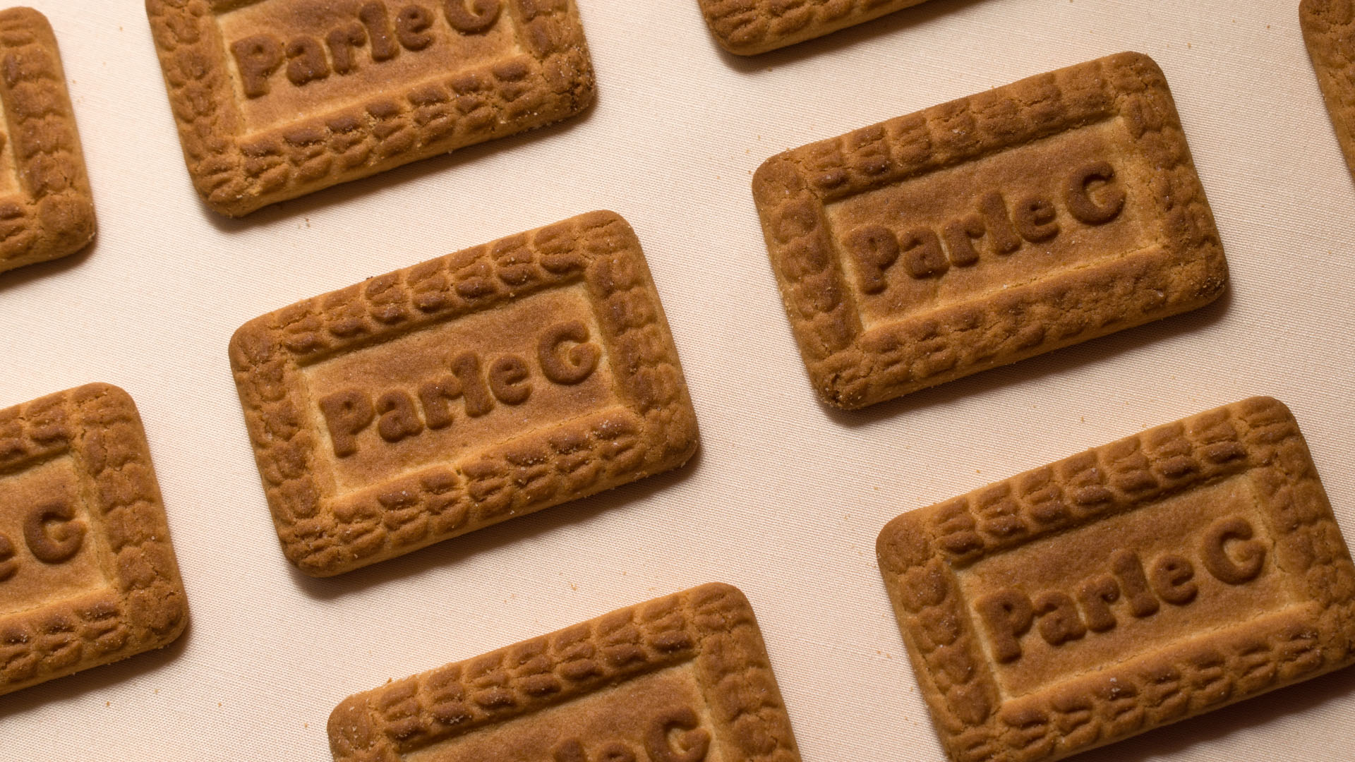 Repetition & Patterns in Photos (4 Types of Repetition in Photography ...