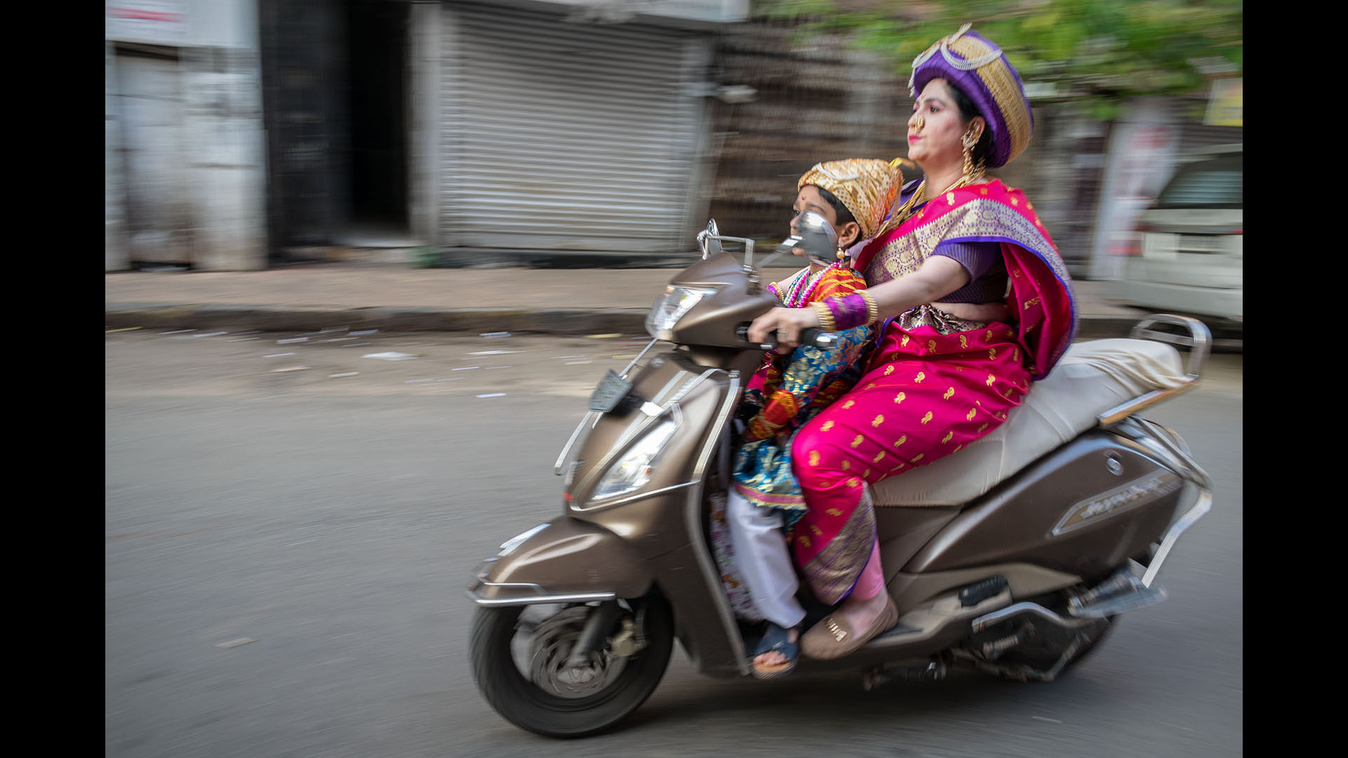 Juxtaposition in Photography (10 Ways to Use Juxtaposition in ...