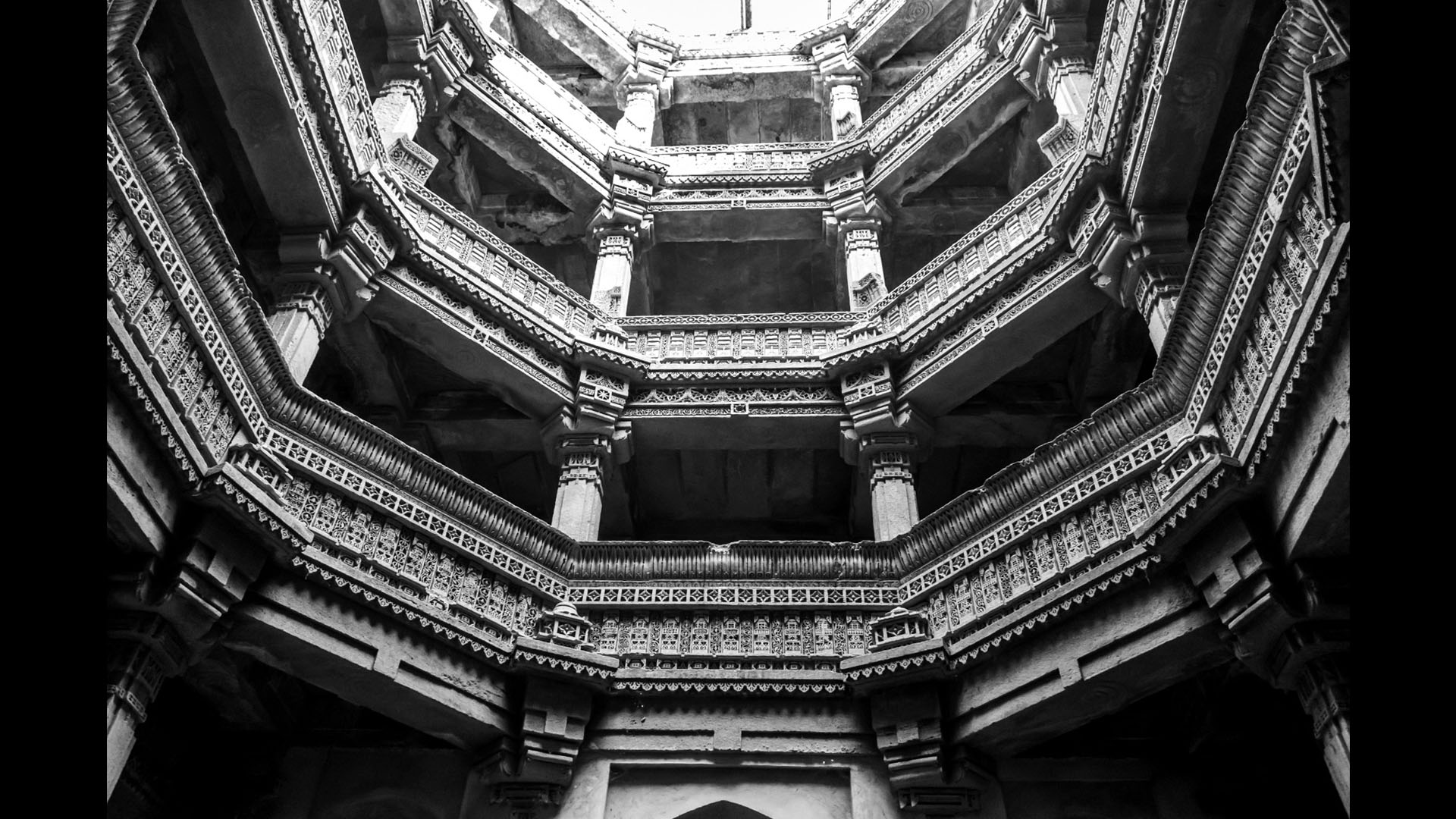 Geometric Shapes in Photography (5 Types and 5 Tips to Use Geometry in ...